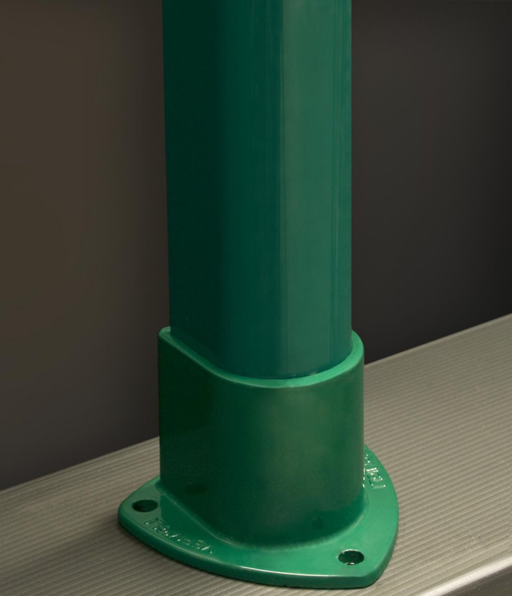 Platine plastifiée pour poteau Alizé - vert RAL 6005 - CLOTEX