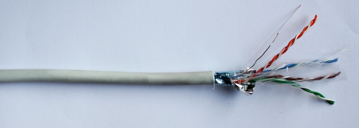 Câbla data réseau informatique F/UTP - catégorie 5 - 100 Mhz - bobine ...