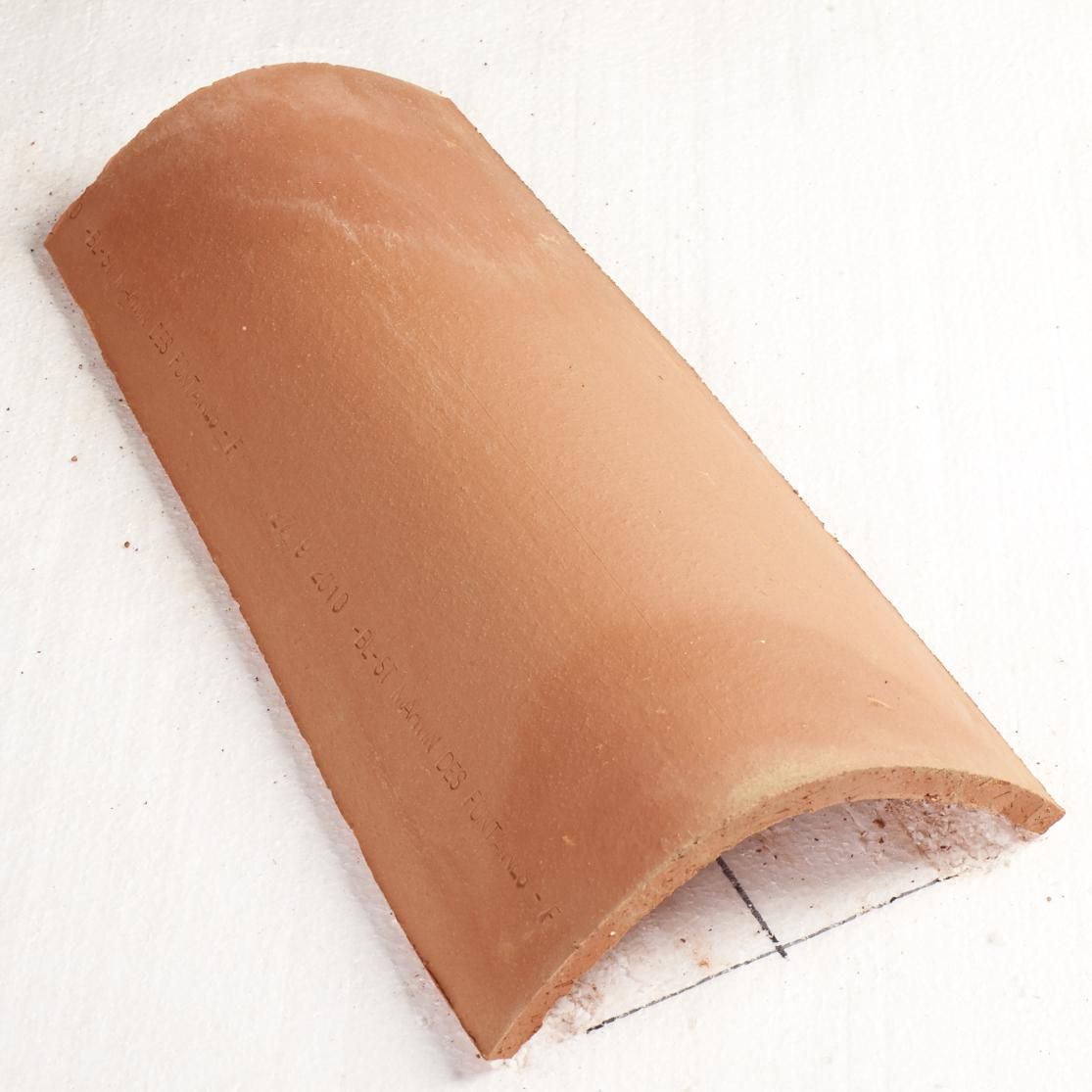 Tuile faîtière canal Tégula 50 - terre cuite - rouge - L. 500 mm - TEGULA